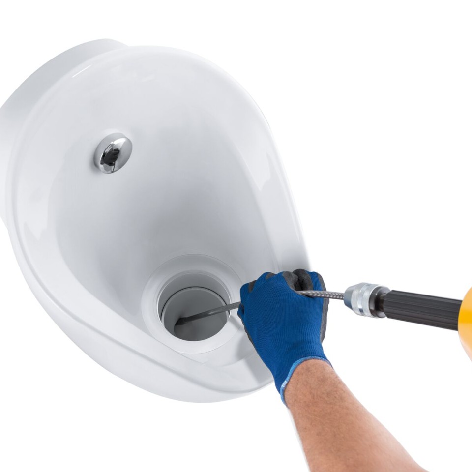 Urinals for private & public sanitary rooms | Geberit