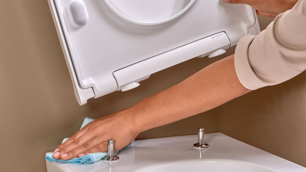 An easy-to-clean bathroom | Geberit